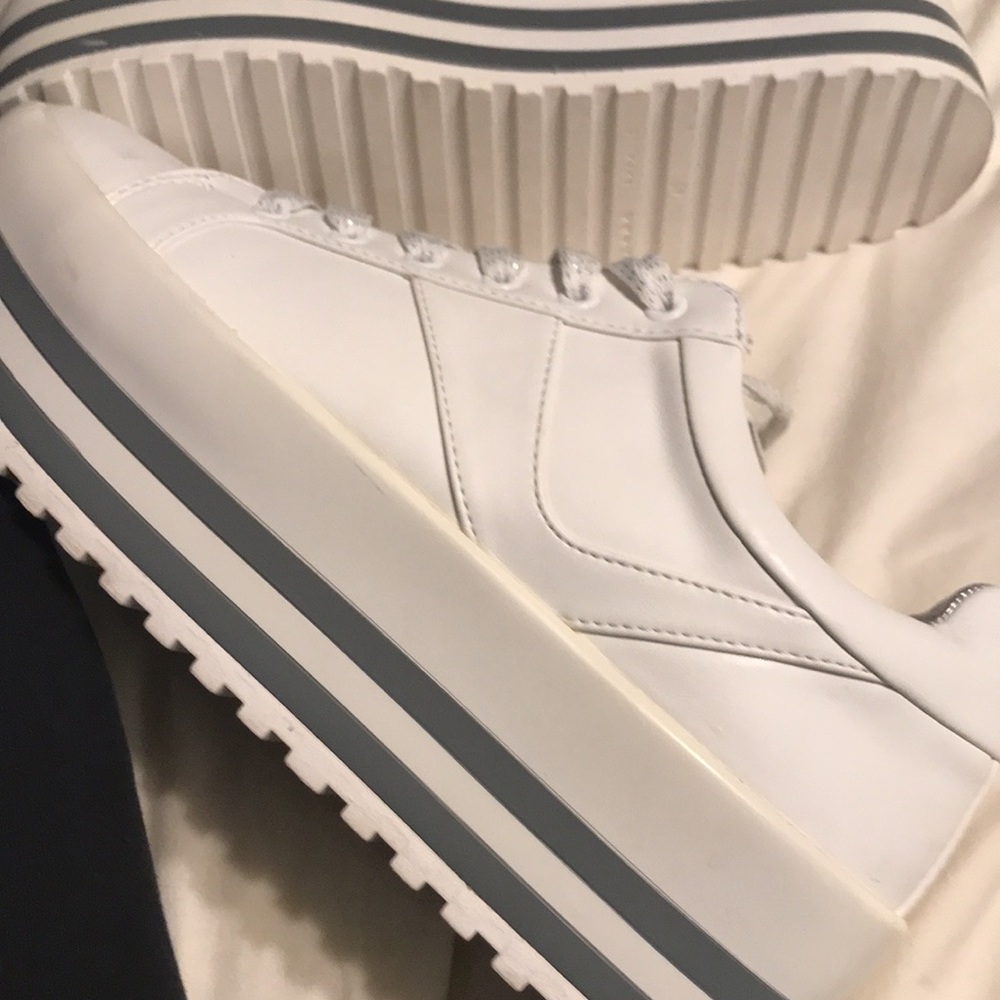 Zara Tennis Shoes - Gem